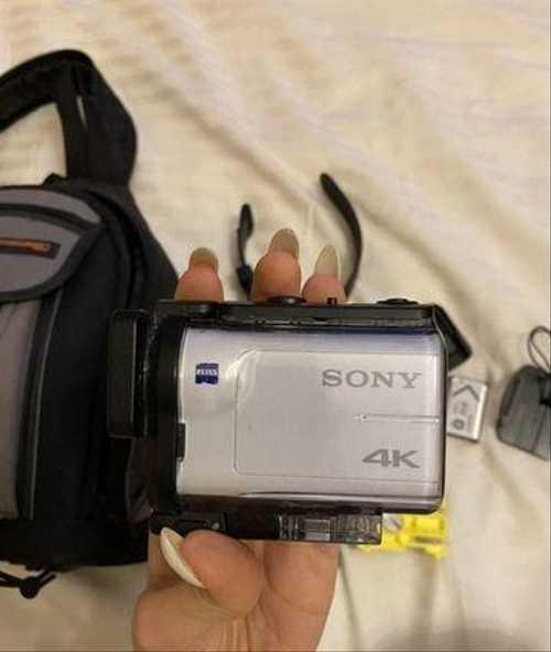 Видеокамера экшн Sony FDR-X3000R/W