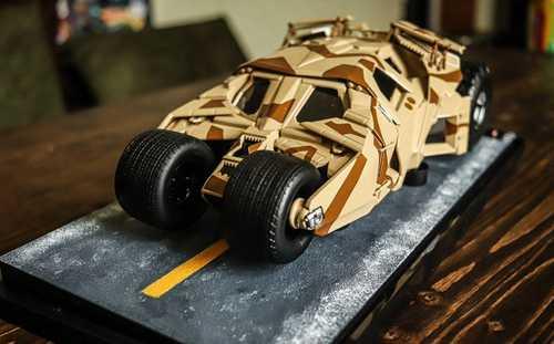 Batmobile tumbler 1/18 масштаб
