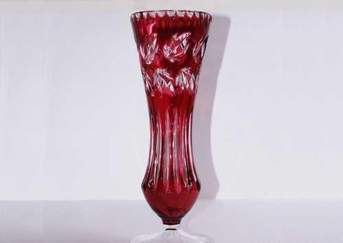 Германия ваза 28см цветной хрусталь рубин