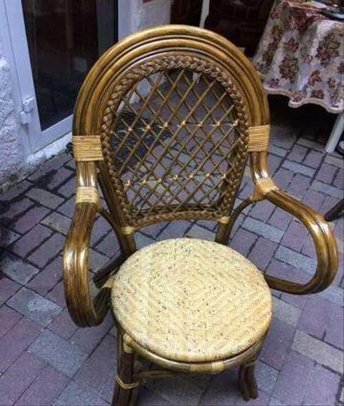 Кресло из натурального ротанга