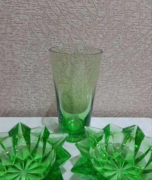 Набор зеленое старинное стекло