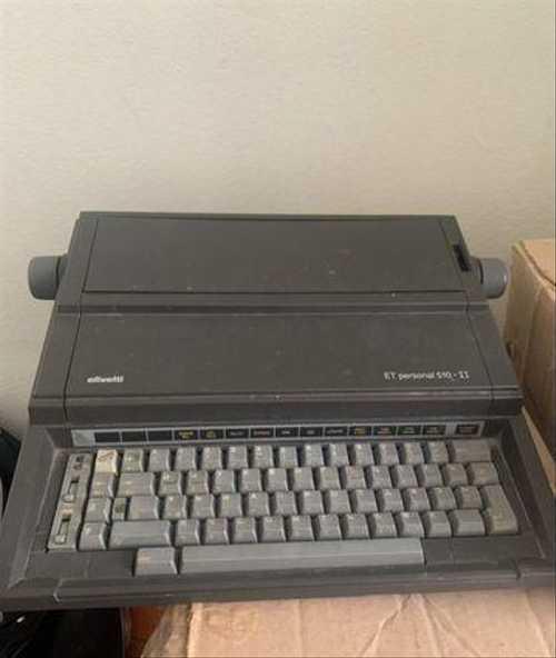 Пишущая машинка olivetti