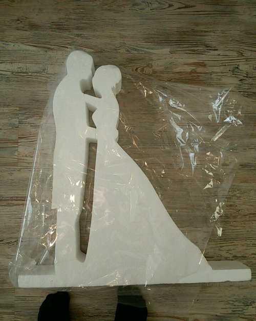 Фигура влюблённых из пенопласта. Свадьба. Платье