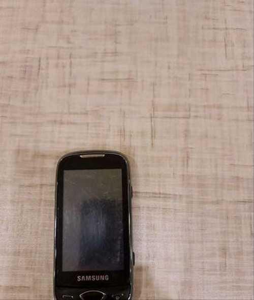 Телефон Samsung GT-S5560