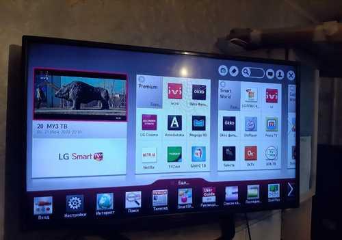 Большой LG 107см(42") Smart.USB.Wifi.FullHD