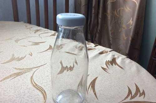 Бутылка стеклянная 0,3 л с крышкой