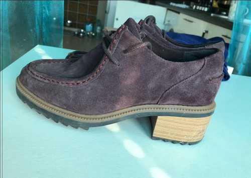 Замшевые полуботника Clarks