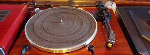 Thorens TD-202 Walnut