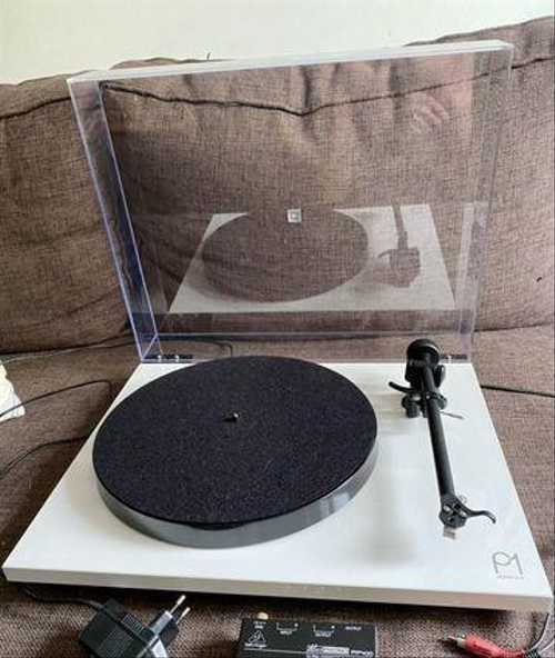 Rega planar 1