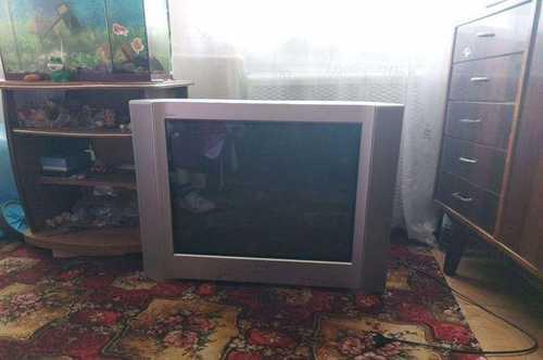 Продам телевизор Sony 72"