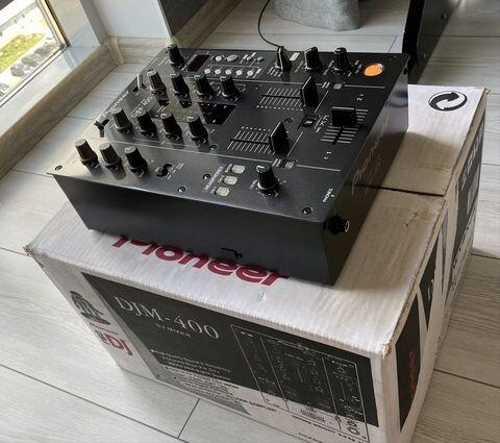 Pioneer DJM 400 микшeрный пульт