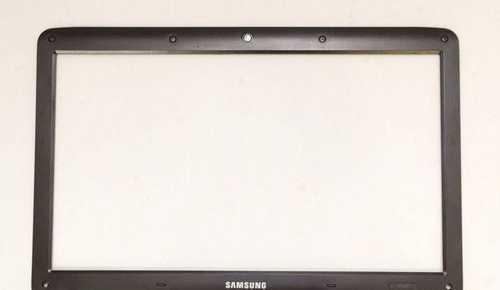 Рамка матрицы, безель ноутбука Samsung R540, R528