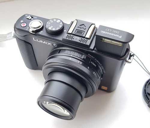 Panasonic Lumix DMC-LX7 Leica