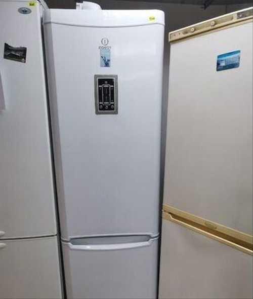 Холодильник Indesit NBA 18 D FNF