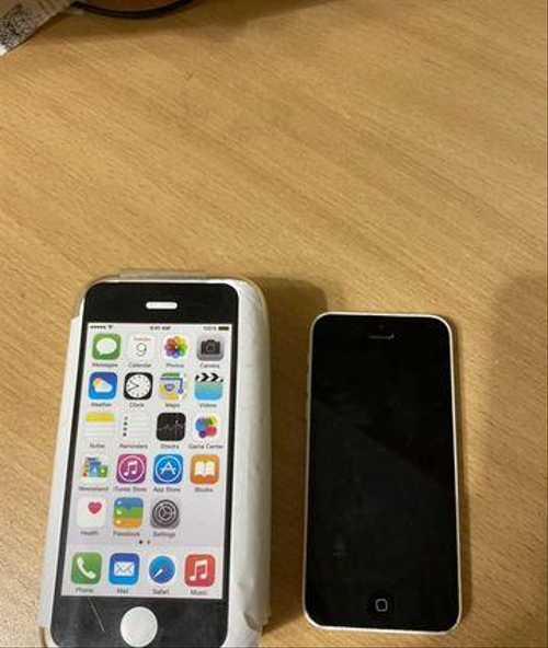 Телефон iPhone 5c