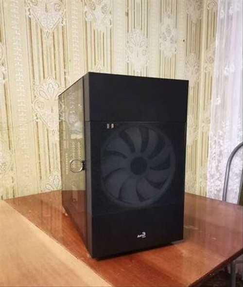 Корпус aerocool atomic