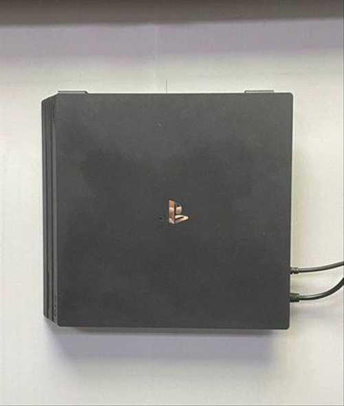 Sony playstation ps4 Pro 1tb + 2 джойстика