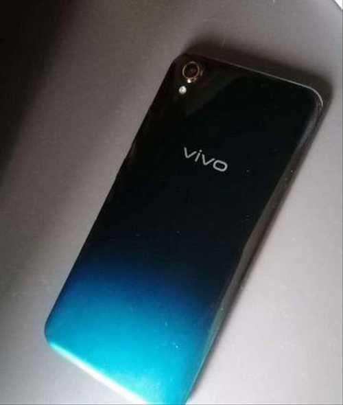 Телефон vivo 1820