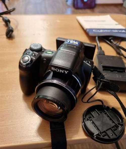 Цифровая фотокамера Sony