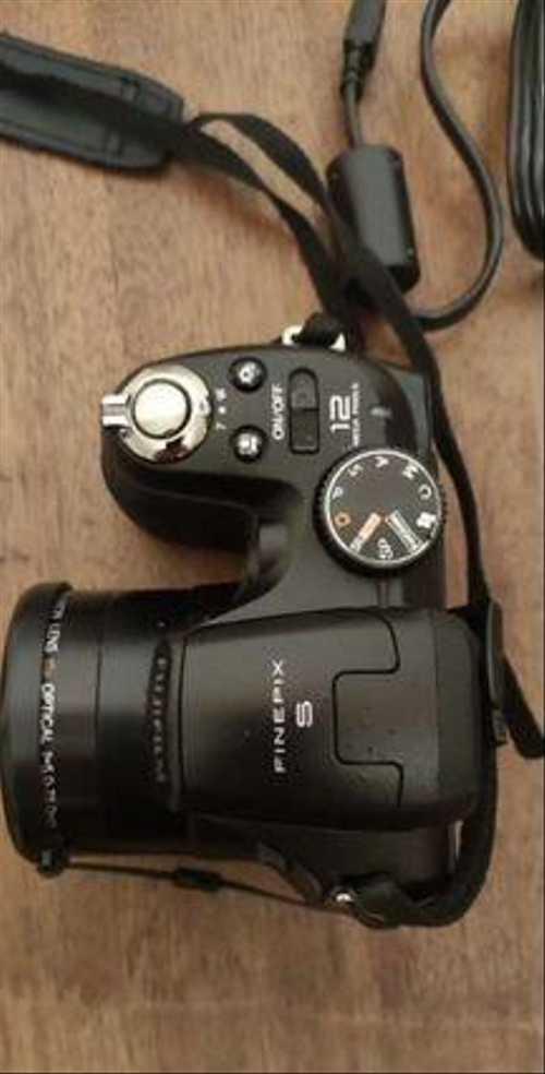 Зеркальный фотоаппарат Fujifilm