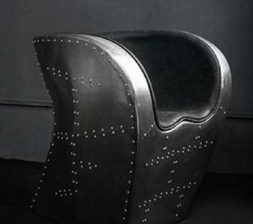 Металлическое кожаное кресло лофт. Iron Tooth