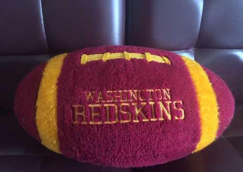 Подушка Redskins