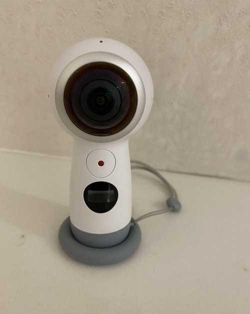 Экшн Камера SAMSUNG Gear 360