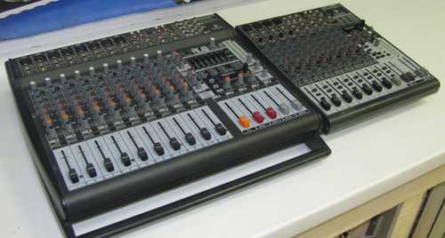 Микшерные пульты Behringer 1622fx и pmp 3000