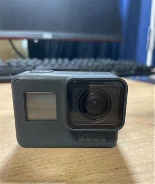 Камера GoPro Hero 5 с комплектом аксессуаров