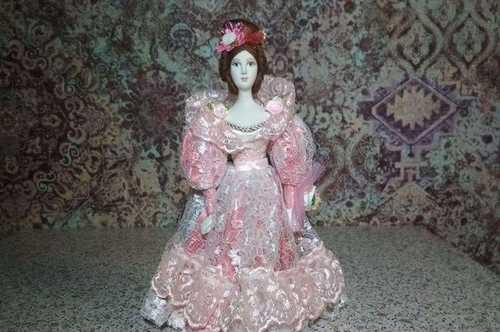 Фарфоровая кукла Дама