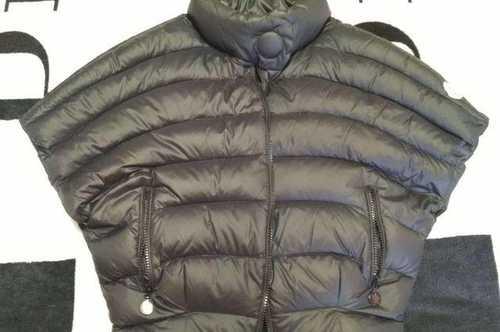 Фирменная безрукавка moncler