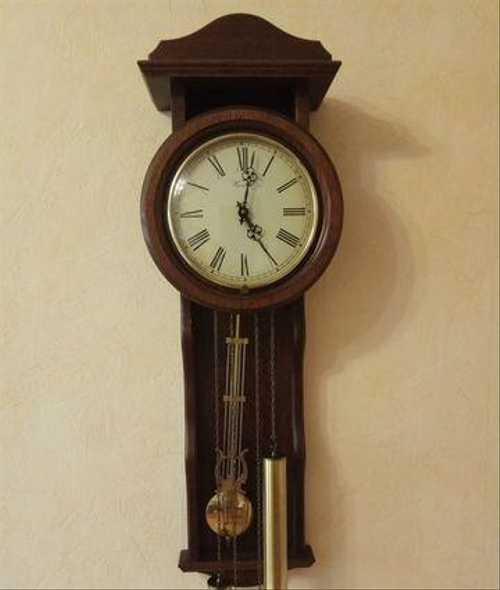 Старинные маятниковые часы с боем