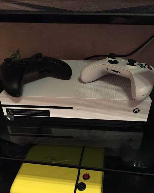 Xbox one 500 гб
