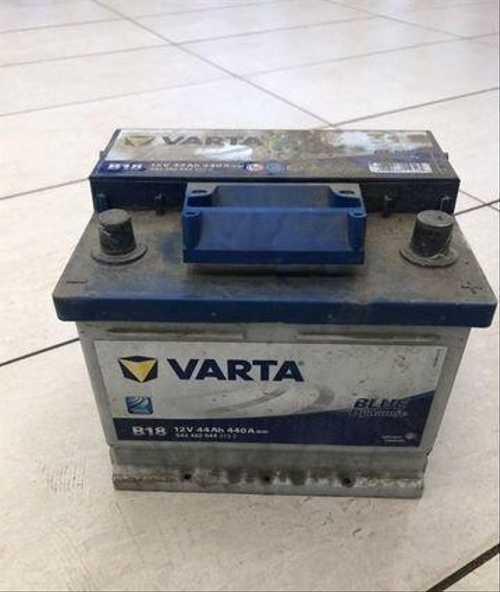 Аккумулятор varta В18 12V 44Ah 440A