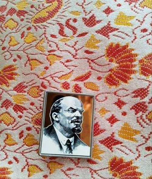 Значок. Ленин. Винтаж