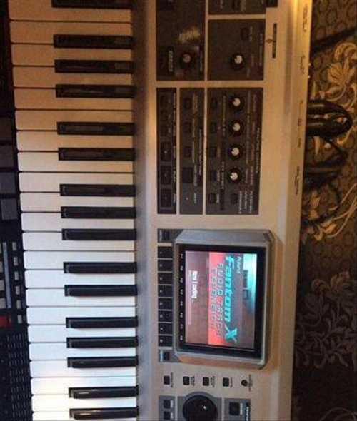 Roland fantom X6
