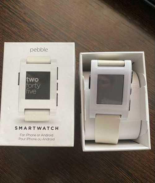 Часы smart watch Pebble