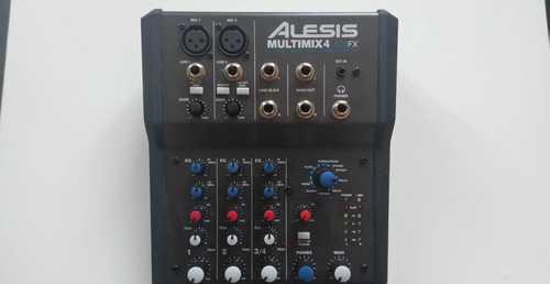 Микшерный пульт Alesis Multimix4 USB FX