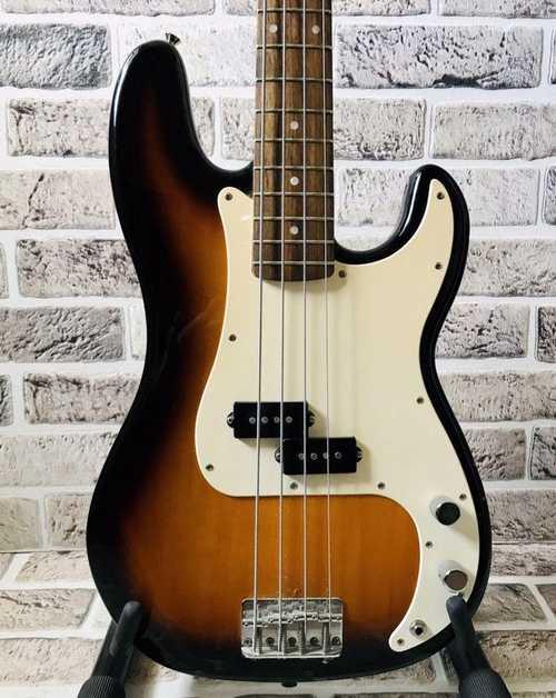 Squier by fender affinity precision bass
