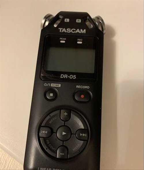 Аудиорекордер Tascam DR 05