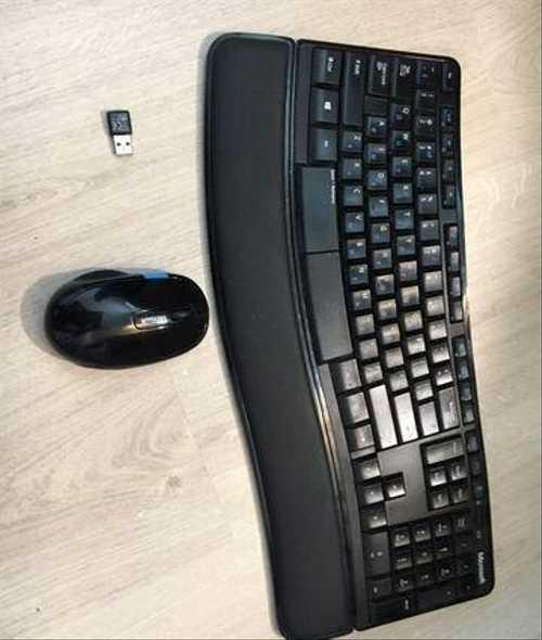 Беспроводная клавиатура с мышью Microsoft sculpt c