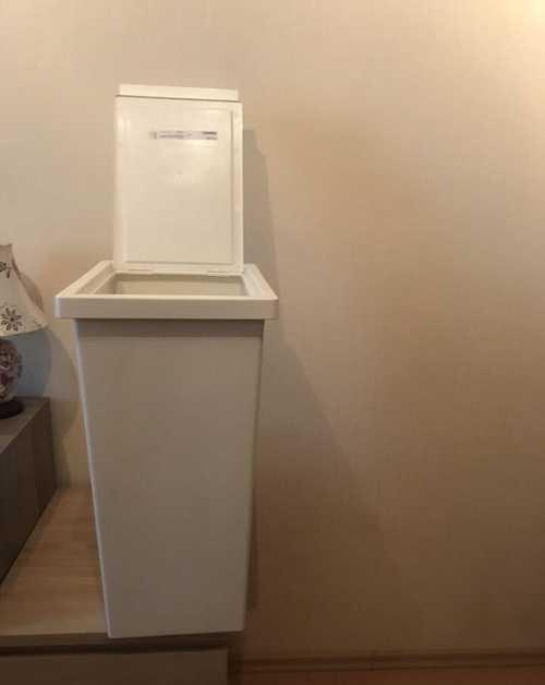 Контейнер с крышкой
