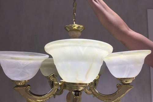 Продам люстру