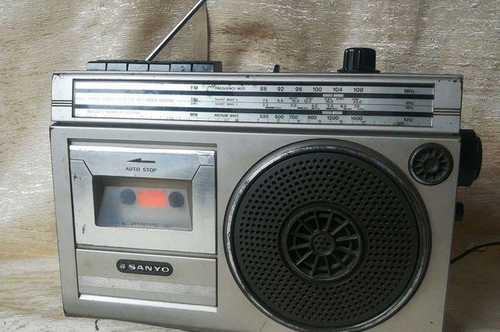 Sanyo M2553 магнитола