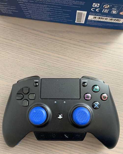 Геймпад Razer Raiju