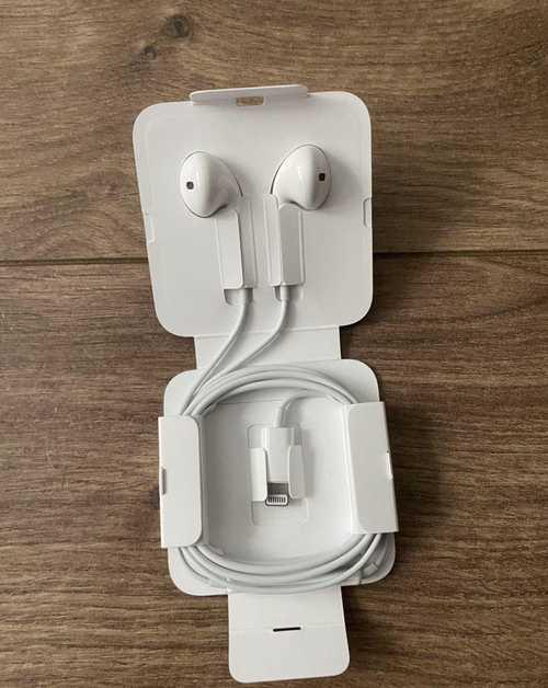 Наушники earpods