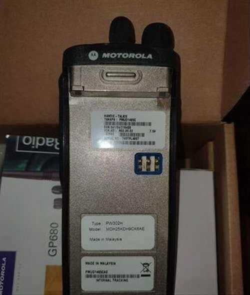 Motorola GP680 Портативная рация