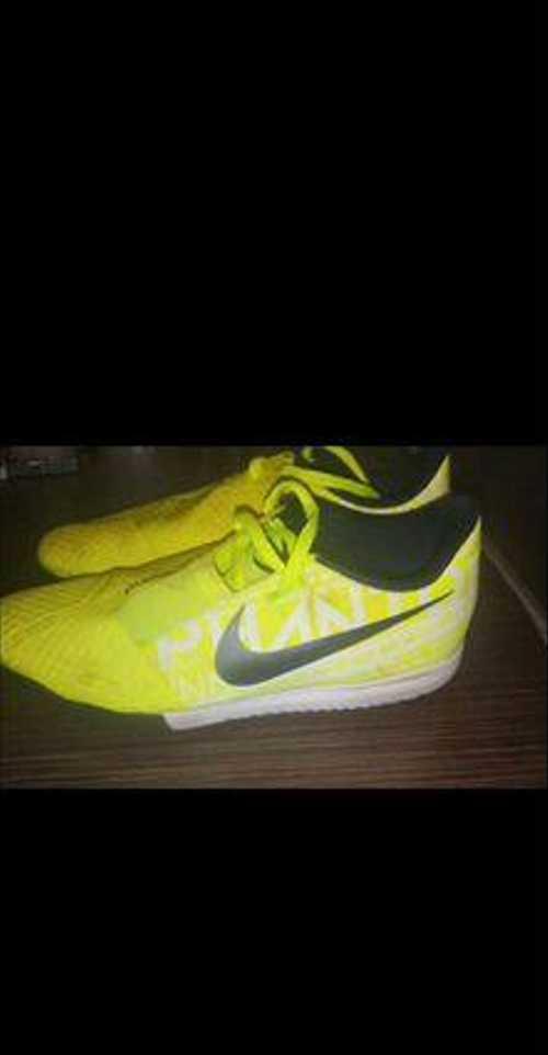 Сороконожки nike phantom