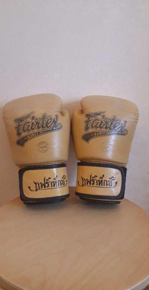 Боксерские перчатки Fairtex 10 oz