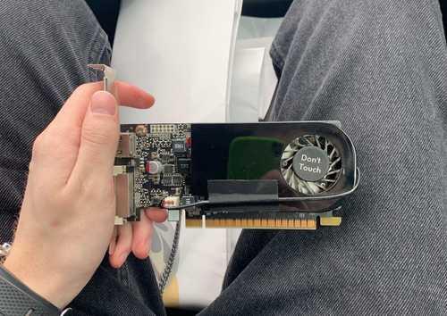Видеокарта GeForce GTX 745 4GB DDR3